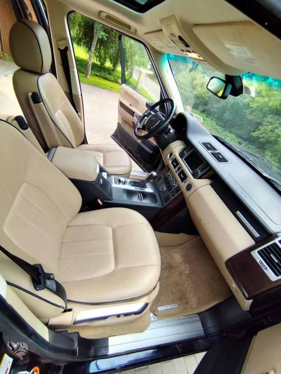 Blue Land Rover Range Rover 2008 in Vilnius, with an engine capacity of 4.39 L and mileage of 290 thousand km for 4490 €, photo 28 on AUTOMOTO.COM.LV