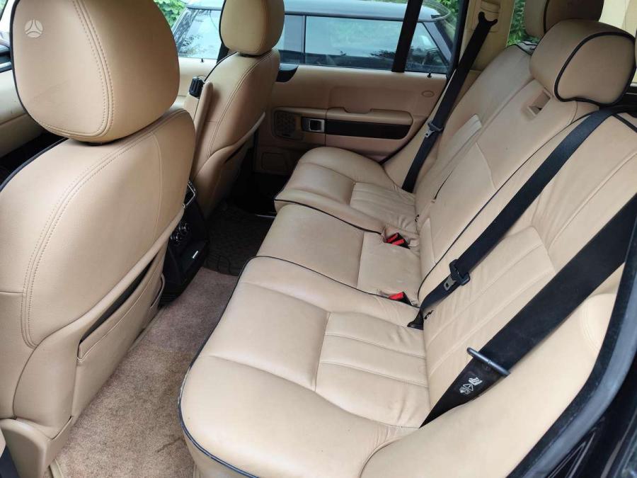 Blue Land Rover Range Rover 2008 in Vilnius, with an engine capacity of 4.39 L and mileage of 290 thousand km for 4490 €, photo 32 on AUTOMOTO.COM.LV