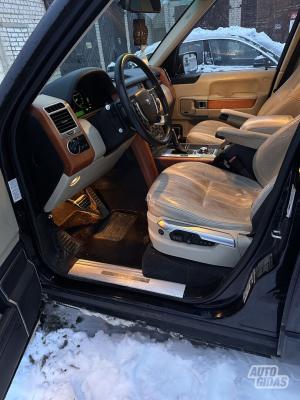 Zils Land Rover Range Rover 2009 Mažeikiai, ar dzinēja tilpumu 4.20 L un nobraukumu 260 tūkst. km par 5500 €, foto 5 vietnē AUTOMOTO.COM.LV