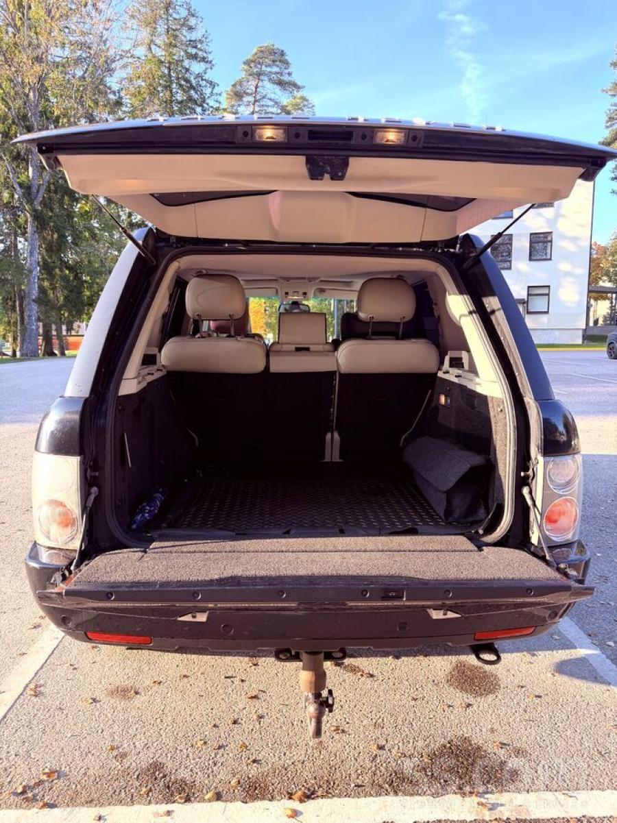 Zils Land Rover Range Rover 2009 Rīga, ar dzinēja tilpumu 3.60 L un nobraukumu 241 tūkst. km par 8500 €, foto 19 vietnē AUTOMOTO.COM.LV