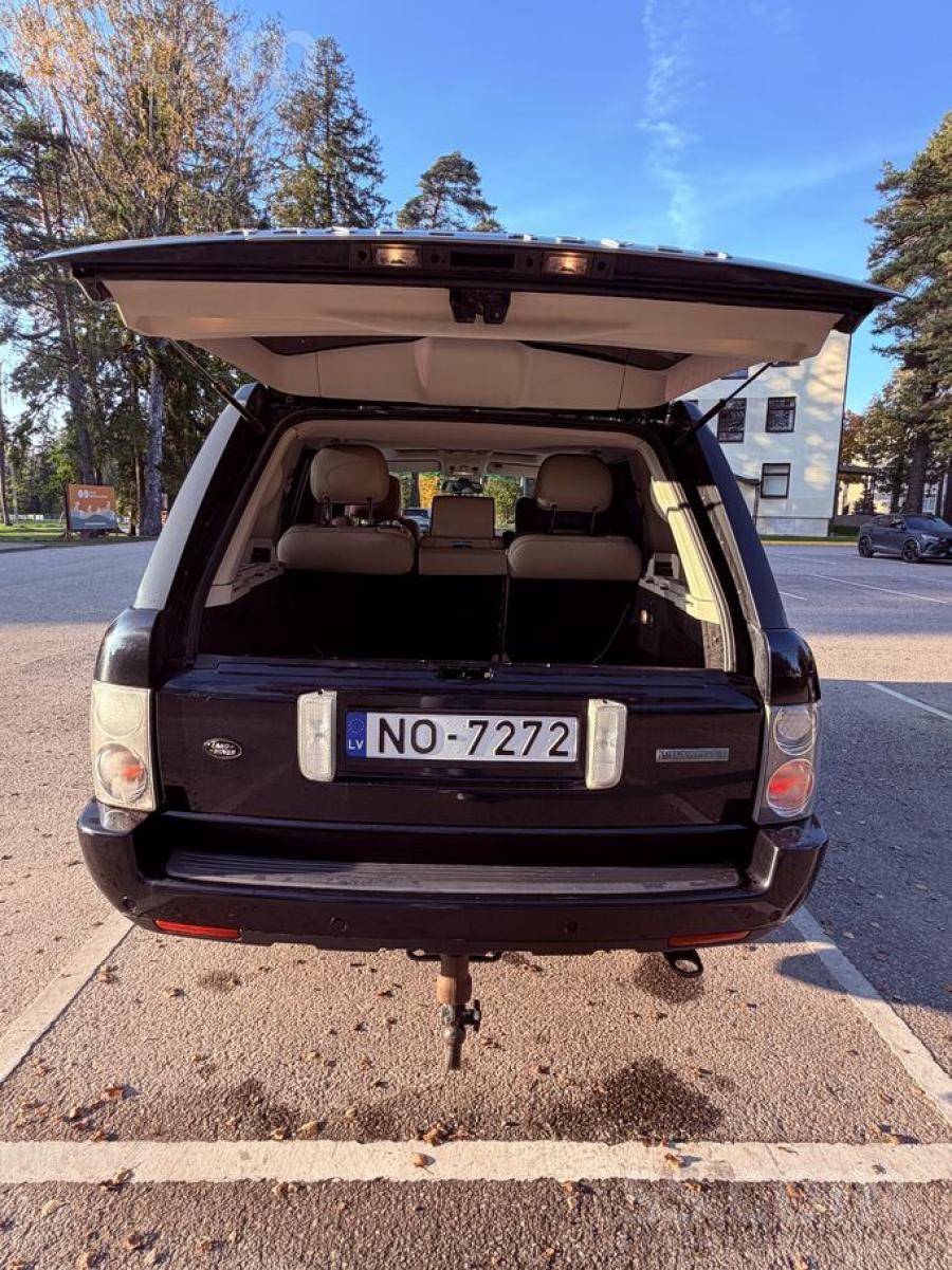 Zils Land Rover Range Rover 2009 Rīga, ar dzinēja tilpumu 3.60 L un nobraukumu 241 tūkst. km par 8500 €, foto 20 vietnē AUTOMOTO.COM.LV