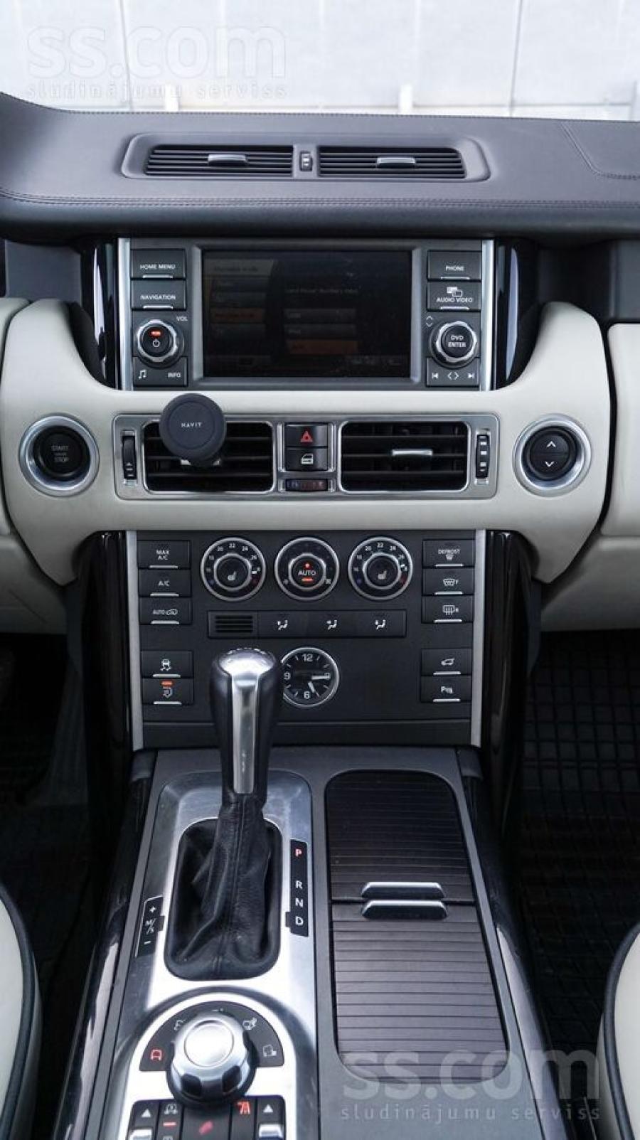 Blue Land Rover Range Rover 2010 in Tallinn, with an engine capacity of 3.60 L and mileage of 296 thousand km for 11500 €, photo 14 on AUTOMOTO.COM.LV