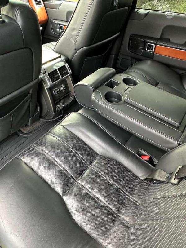 Blue Land Rover Range Rover 2011 in Vilkaviskis, with an engine capacity of 4.37 L and mileage of 281 thousand km for 13500 €, photo 11 on AUTOMOTO.COM.LV