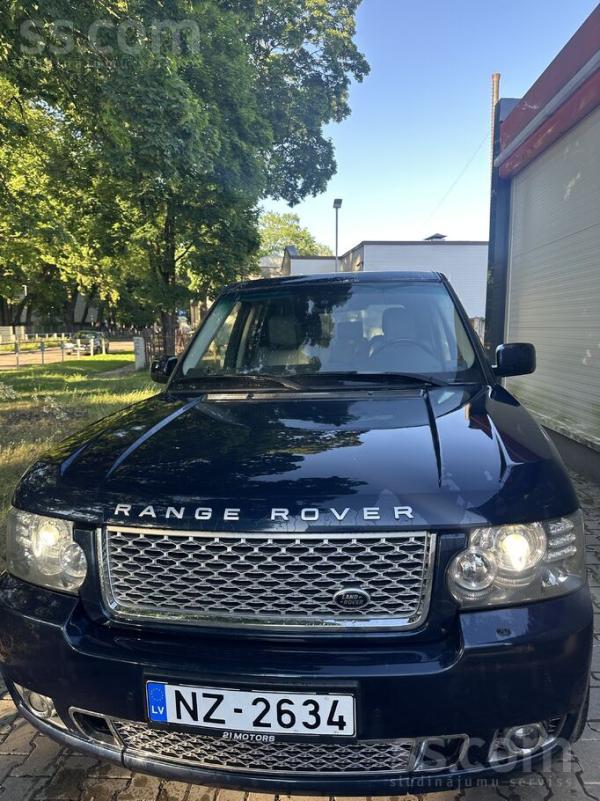 Zils Land Rover Range Rover 2011 Rīga, ar dzinēja tilpumu 4.40 L un nobraukumu 270 tūkst. km par 17000 €, foto 4 vietnē AUTOMOTO.COM.LV
