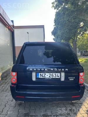 Zils Land Rover Range Rover 2011 Rīga, ar dzinēja tilpumu 4.40 L un nobraukumu 270 tūkst. km par 17000 €, foto 6 vietnē AUTOMOTO.COM.LV