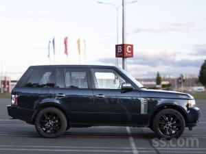 Zils Land Rover Range Rover 2011 Rīga, ar dzinēja tilpumu 4.40 L un nobraukumu 306 tūkst. km par 12500 €, foto 8 vietnē AUTOMOTO.COM.LV