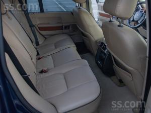Zils Land Rover Range Rover 2011 Rīga, ar dzinēja tilpumu 4.40 L un nobraukumu 306 tūkst. km par 12500 €, foto 14 vietnē AUTOMOTO.COM.LV