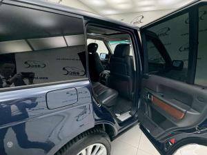 Zils Land Rover Range Rover 2011 Viļņa, ar dzinēja tilpumu 4.37 L un nobraukumu 298 tūkst. km par 12500 €, foto 16 vietnē AUTOMOTO.COM.LV