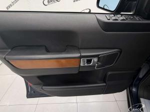 Zils Land Rover Range Rover 2011 Viļņa, ar dzinēja tilpumu 4.37 L un nobraukumu 298 tūkst. km par 12500 €, foto 22 vietnē AUTOMOTO.COM.LV