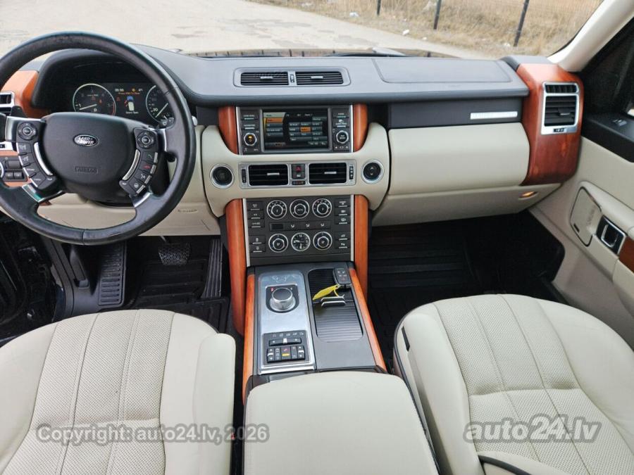 Zils Land Rover Range Rover 2013 Tartu, ar dzinēja tilpumu 4.40 L un nobraukumu 289 tūkst. km par 13880 €, foto 8 vietnē AUTOMOTO.COM.LV