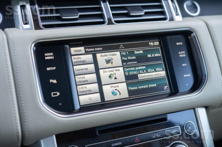 Zils Land Rover Range Rover 2014 Rīga, ar dzinēja tilpumu 4.40 L un nobraukumu 239 tūkst. km par 24990 €, foto 20 vietnē AUTOMOTO.COM.LV