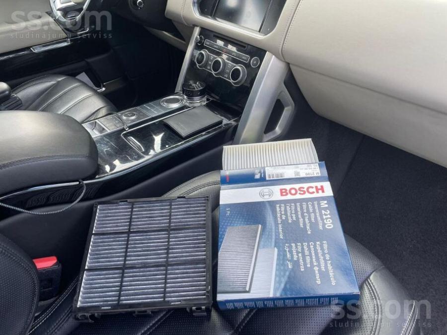 Blue Land Rover Range Rover 2015 in Riga, with an engine capacity of 4.40 L and mileage of 194 thousand km for 22900 €, photo 14 on AUTOMOTO.COM.LV