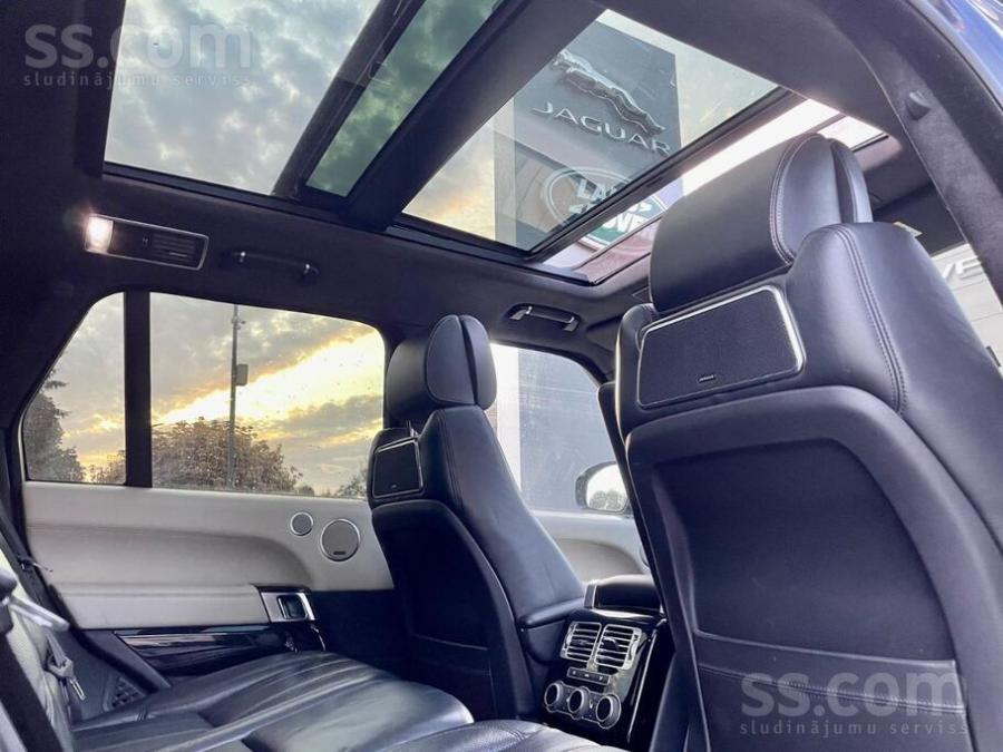 Blue Land Rover Range Rover 2015 in Riga, with an engine capacity of 4.40 L and mileage of 194 thousand km for 22900 €, photo 17 on AUTOMOTO.COM.LV