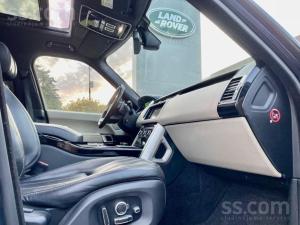 Blue Land Rover Range Rover 2015 in Riga, with an engine capacity of 4.40 L and mileage of 194 thousand km for 22900 €, photo 19 on AUTOMOTO.COM.LV