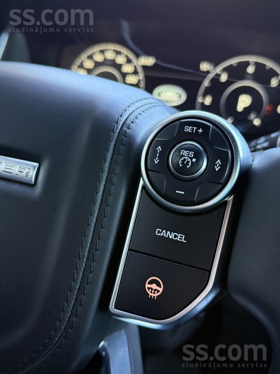 Blue Land Rover Range Rover 2017 in Riga, with an engine capacity of 4.40 L and mileage of 277 thousand km for 25000 €, photo 20 on AUTOMOTO.COM.LV