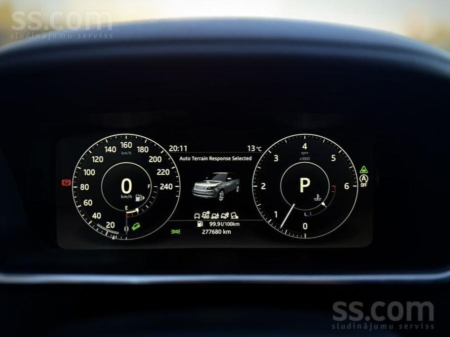 Blue Land Rover Range Rover 2017 in Riga, with an engine capacity of 4.40 L and mileage of 277 thousand km for 25000 €, photo 34 on AUTOMOTO.COM.LV