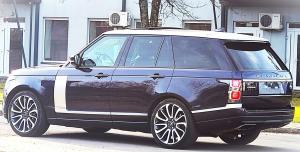 Blue Land Rover Range Rover 2018 in Vilnius, with an engine capacity of 3.00 L and mileage of 222 thousand km for 45500 €, photo 15 on AUTOMOTO.COM.LV