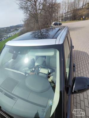Blue Land Rover Range Rover 2018 in Vilnius, with an engine capacity of 3.00 L and mileage of 222 thousand km for 45500 €, photo 22 on AUTOMOTO.COM.LV