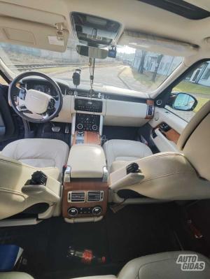 Blue Land Rover Range Rover 2018 in Vilnius, with an engine capacity of 3.00 L and mileage of 222 thousand km for 45500 €, photo 24 on AUTOMOTO.COM.LV