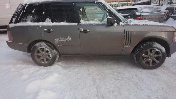 Brown Land Rover Range Rover 2007 in Kaunas, with an engine capacity of 3.60 L and mileage of 363 thousand km for 3500 €, photo 5 on AUTOMOTO.COM.LV