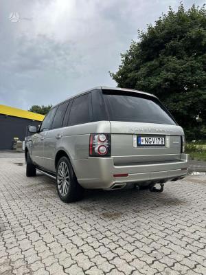 Brūns Land Rover Range Rover 2011 Viļņa, ar dzinēja tilpumu 4.37 L un nobraukumu 304 tūkst. km par 12000 €, foto 4 vietnē AUTOMOTO.COM.LV