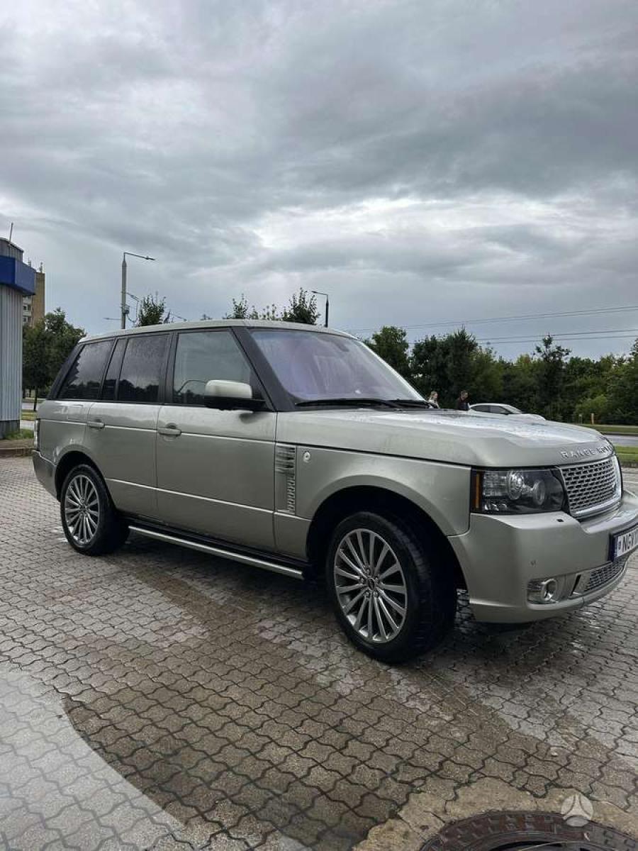 Brūns Land Rover Range Rover 2011 Viļņa, ar dzinēja tilpumu 4.37 L un nobraukumu 304 tūkst. km par 12000 €, foto 5 vietnē AUTOMOTO.COM.LV