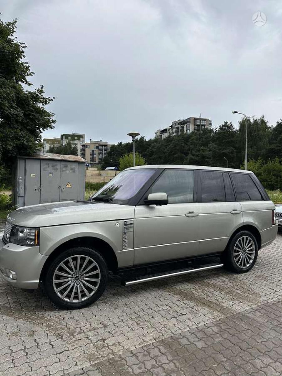 Brūns Land Rover Range Rover 2011 Viļņa, ar dzinēja tilpumu 4.37 L un nobraukumu 304 tūkst. km par 12000 €, foto 7 vietnē AUTOMOTO.COM.LV