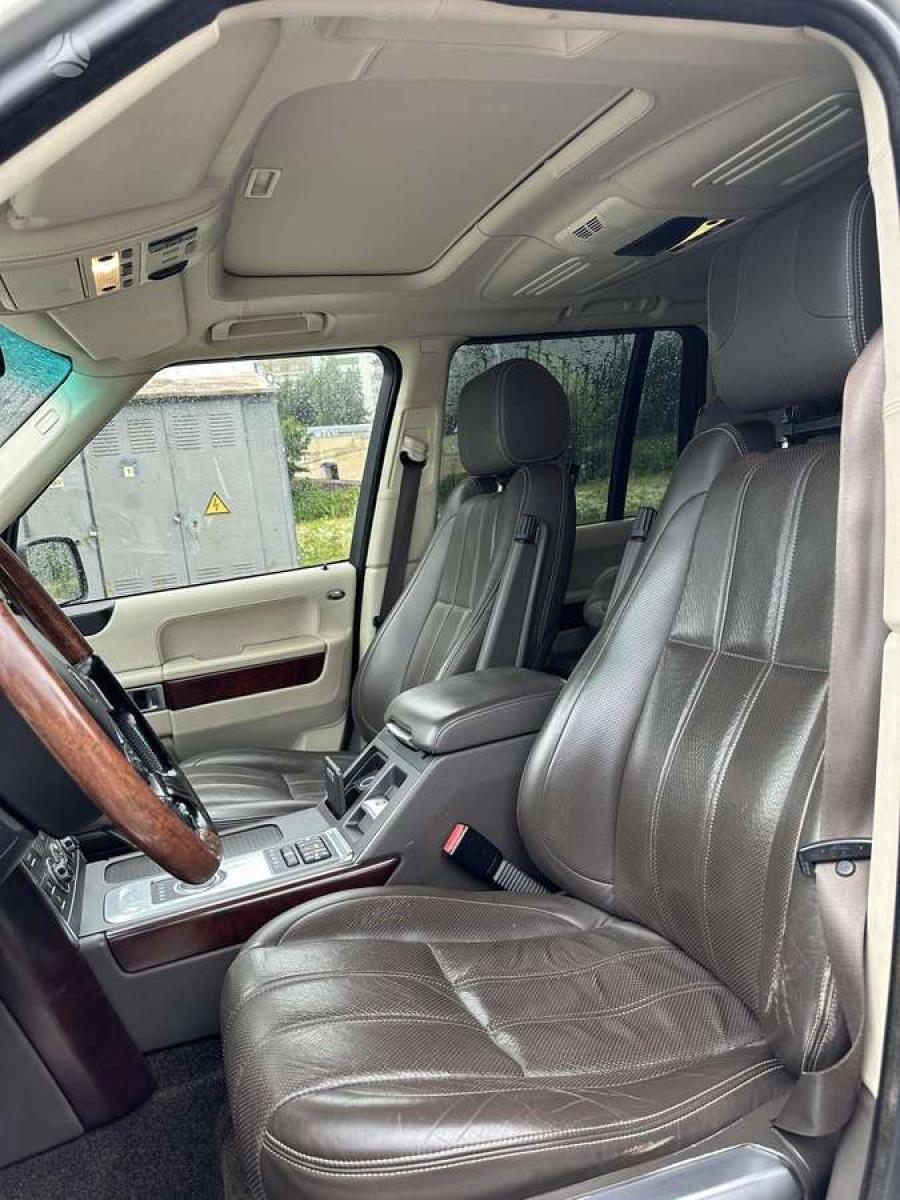 Brūns Land Rover Range Rover 2011 Viļņa, ar dzinēja tilpumu 4.37 L un nobraukumu 304 tūkst. km par 12000 €, foto 10 vietnē AUTOMOTO.COM.LV