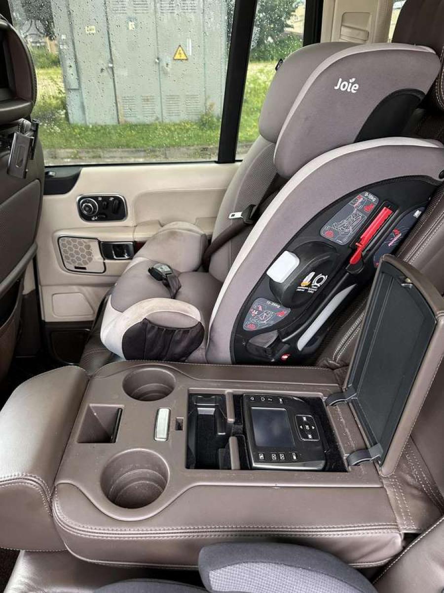 Brūns Land Rover Range Rover 2011 Viļņa, ar dzinēja tilpumu 4.37 L un nobraukumu 304 tūkst. km par 12000 €, foto 14 vietnē AUTOMOTO.COM.LV