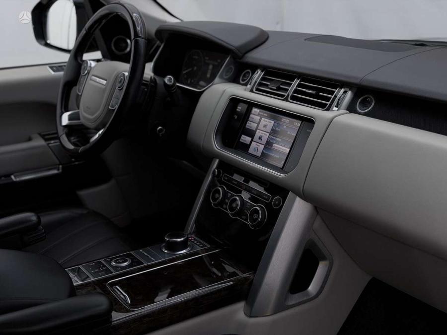 Brown Land Rover Range Rover 2012 in Vilnius, with an engine capacity of 5.00 L and mileage of 219 thousand km for 22000 €, photo 16 on AUTOMOTO.COM.LV