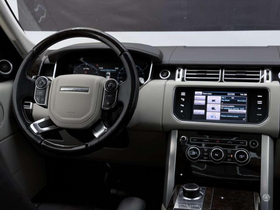 Brown Land Rover Range Rover 2012 in Vilnius, with an engine capacity of 5.00 L and mileage of 219 thousand km for 22000 €, photo 19 on AUTOMOTO.COM.LV