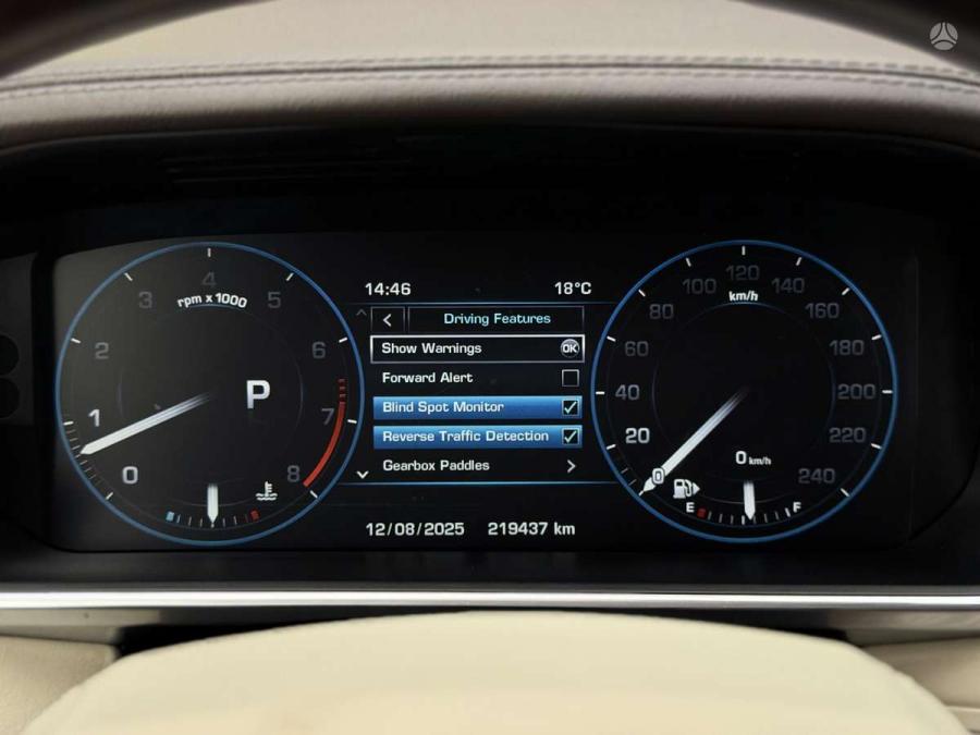 Brown Land Rover Range Rover 2012 in Vilnius, with an engine capacity of 5.00 L and mileage of 219 thousand km for 22000 €, photo 35 on AUTOMOTO.COM.LV