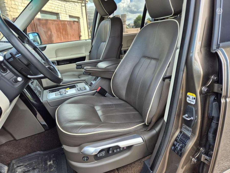 Brūns Land Rover Range Rover 2014 Utena, ar dzinēja tilpumu 4.37 L un nobraukumu 289 tūkst. km par 9990 €, foto 12 vietnē AUTOMOTO.COM.LV
