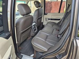 Brūns Land Rover Range Rover 2014 Utena, ar dzinēja tilpumu 4.37 L un nobraukumu 289 tūkst. km par 9990 €, foto 13 vietnē AUTOMOTO.COM.LV