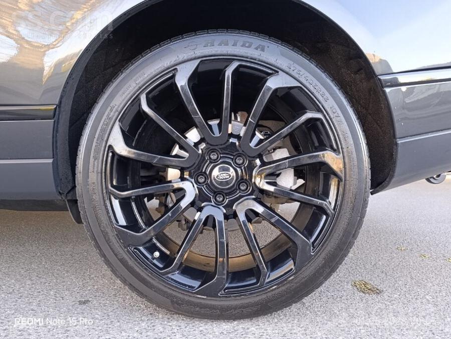 Brown Land Rover Range Rover 2018 in Riga, with an engine capacity of 3.00 L and mileage of 194 thousand km for 35999 €, photo 11 on AUTOMOTO.COM.LV