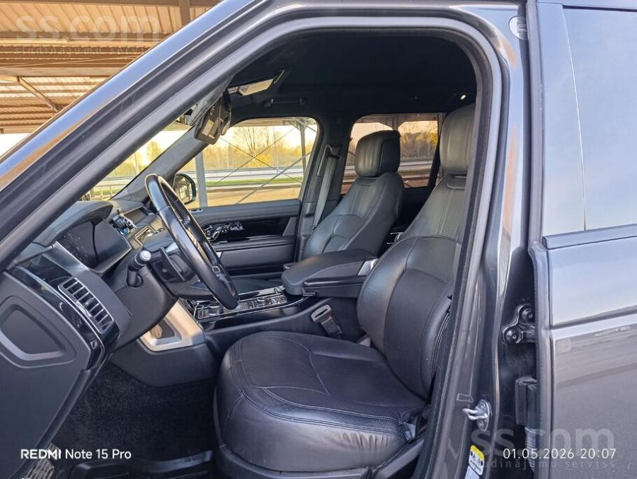 Brown Land Rover Range Rover 2018 in Riga, with an engine capacity of 3.00 L and mileage of 194 thousand km for 35999 €, photo 26 on AUTOMOTO.COM.LV