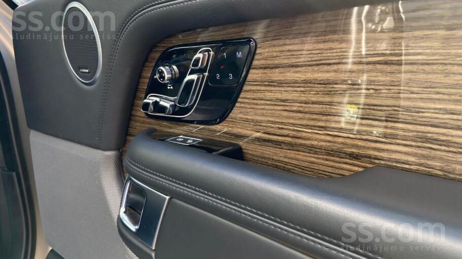 Brūns Land Rover Range Rover 2018 Rīga, ar dzinēja tilpumu 3.00 L un nobraukumu 250 tūkst. km par 31000 €, foto 13 vietnē AUTOMOTO.COM.LV