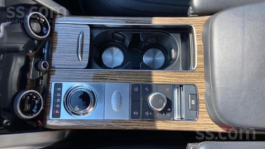 Brūns Land Rover Range Rover 2018 Rīga, ar dzinēja tilpumu 3.00 L un nobraukumu 250 tūkst. km par 31000 €, foto 14 vietnē AUTOMOTO.COM.LV