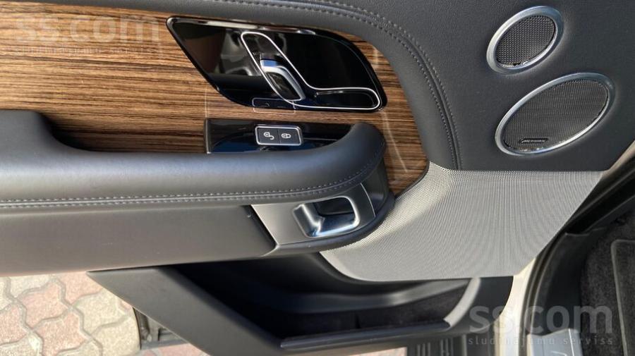 Brūns Land Rover Range Rover 2018 Rīga, ar dzinēja tilpumu 3.00 L un nobraukumu 250 tūkst. km par 31000 €, foto 16 vietnē AUTOMOTO.COM.LV
