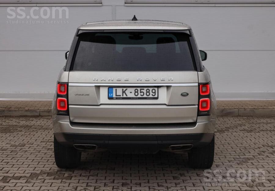 Brown Land Rover Range Rover 2018 in Riga, with an engine capacity of 3.00 L and mileage of 251 thousand km for 30995 €, photo 8 on AUTOMOTO.COM.LV