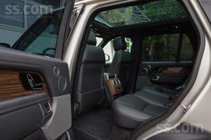 Brown Land Rover Range Rover 2018 in Riga, with an engine capacity of 3.00 L and mileage of 251 thousand km for 30995 €, photo 17 on AUTOMOTO.COM.LV