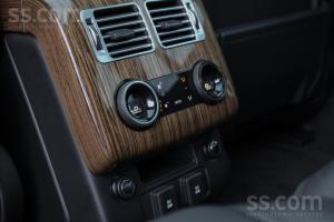 Brown Land Rover Range Rover 2018 in Riga, with an engine capacity of 3.00 L and mileage of 251 thousand km for 30995 €, photo 18 on AUTOMOTO.COM.LV