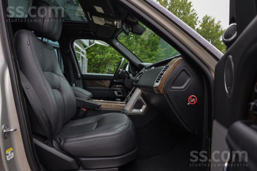 Brown Land Rover Range Rover 2018 in Riga, with an engine capacity of 3.00 L and mileage of 251 thousand km for 30995 €, photo 21 on AUTOMOTO.COM.LV