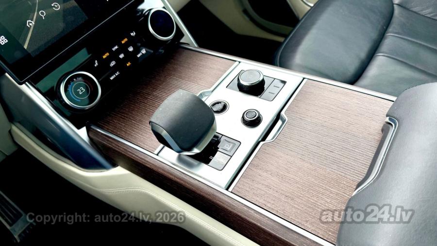 Brūns Land Rover Range Rover 2022 Tallina, ar dzinēja tilpumu 3.00 L un nobraukumu 79 tūkst. km par 124990 €, foto 16 vietnē AUTOMOTO.COM.LV