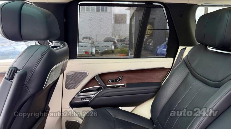 Brūns Land Rover Range Rover 2022 Tallina, ar dzinēja tilpumu 3.00 L un nobraukumu 79 tūkst. km par 124990 €, foto 24 vietnē AUTOMOTO.COM.LV