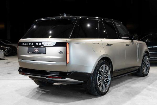 Brūns Land Rover Range Rover 2023 Rīga, ar dzinēja tilpumu 3.00 L un nobraukumu 68 tūkst. km par 120879 €, foto 4 vietnē AUTOMOTO.COM.LV
