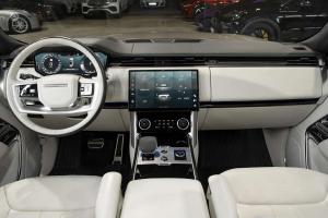 Brūns Land Rover Range Rover 2023 Rīga, ar dzinēja tilpumu 3.00 L un nobraukumu 68 tūkst. km par 120879 €, foto 10 vietnē AUTOMOTO.COM.LV