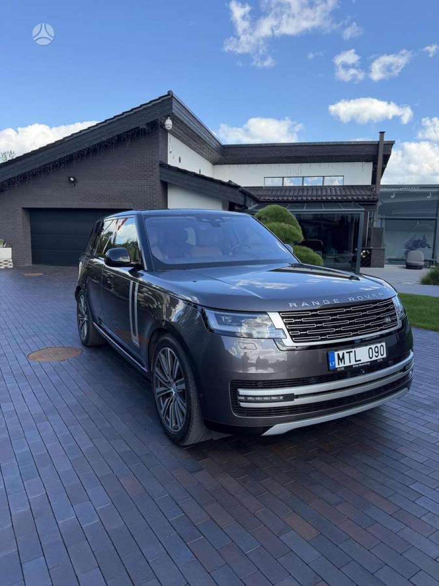 Brown Land Rover Range Rover 2022 in Kaunas, with an engine capacity of 4.40 L and mileage of 45 thousand km for 139000 €, photo 7 on AUTOMOTO.COM.LV