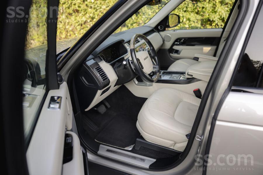 Brown Land Rover Range Rover 2018 in Tallinn, with an engine capacity of 4.40 L and mileage of 156 thousand km for 46900 €, photo 12 on AUTOMOTO.COM.LV