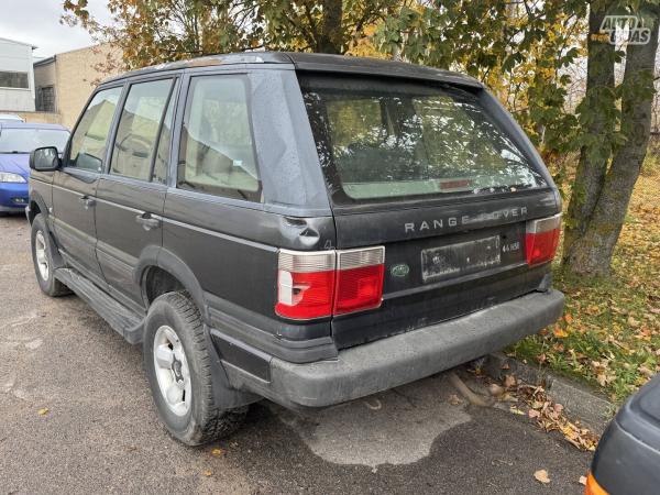 Land Rover Range Rover 1998 in Siauliai, with an engine capacity of 4.60 L and mileage of 111 thousand km for 2300 €, photo 3 on AUTOMOTO.COM.LV